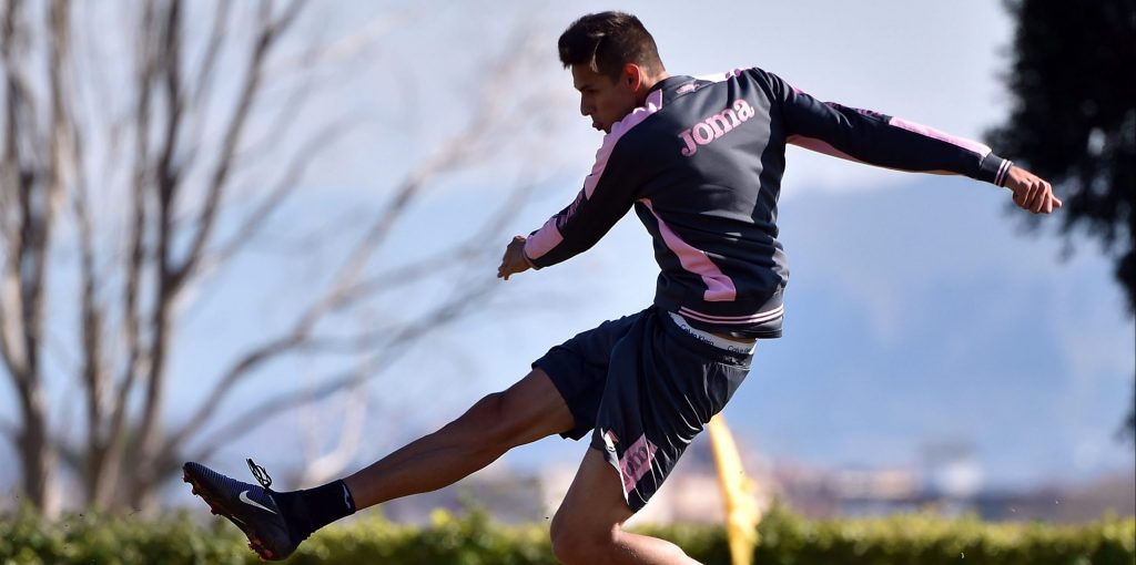 Bristol City set to hand contract to youngster Jamie Knight-Lebel - The72