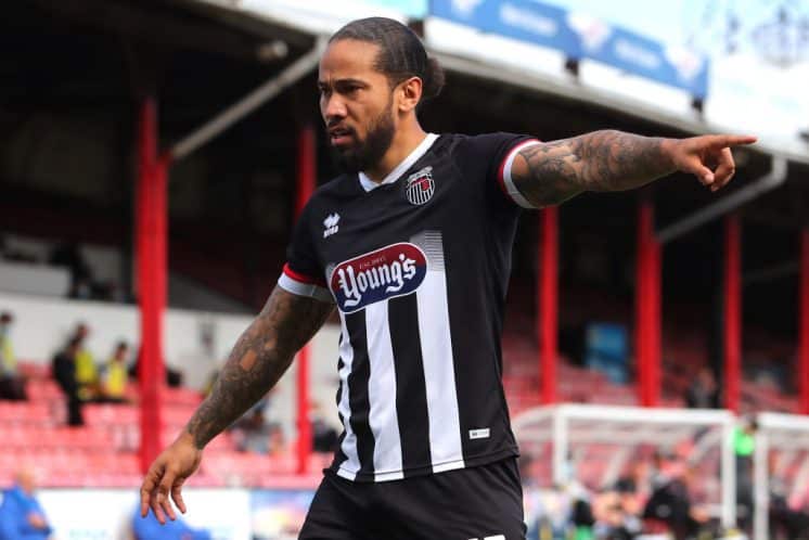 Grimsby Town could offer short-term deal to winger Sean Scannell this ...