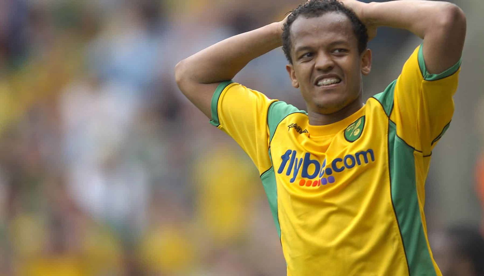 What's former Norwich City and West Brom striker Robert Earnshaw up to ...