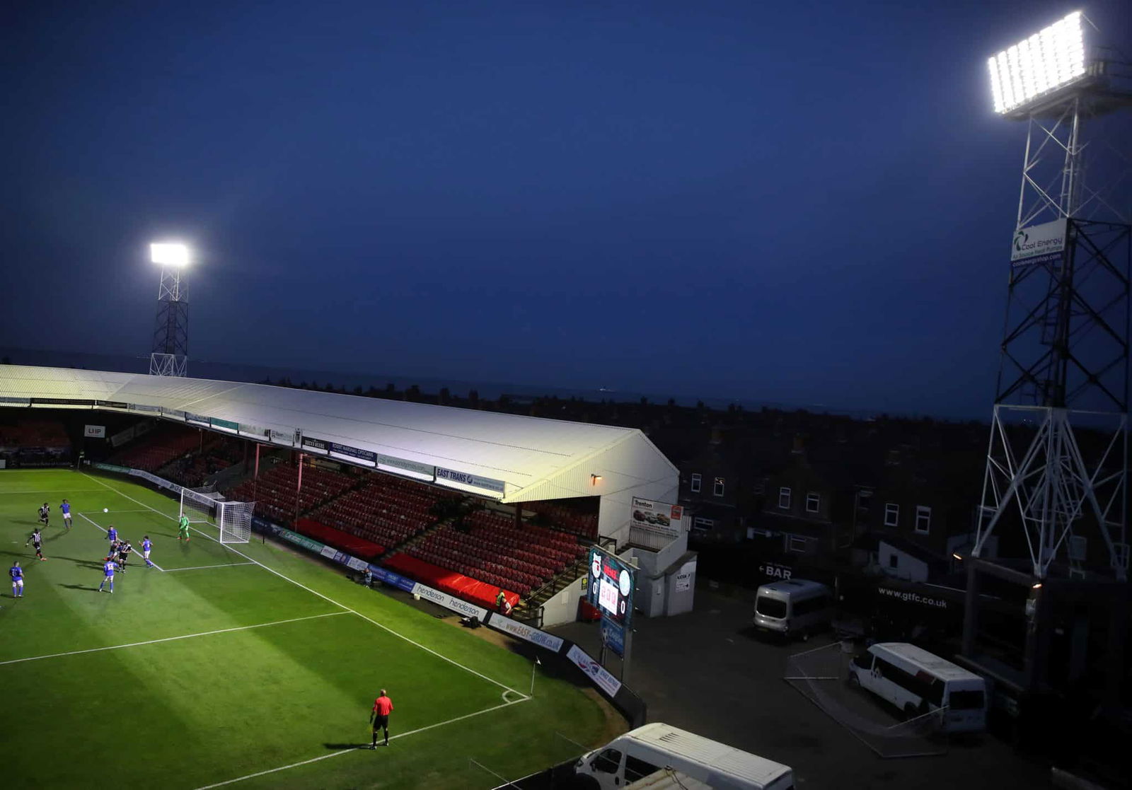 Grimsby Town sign George McEachran after Swindon Town exit