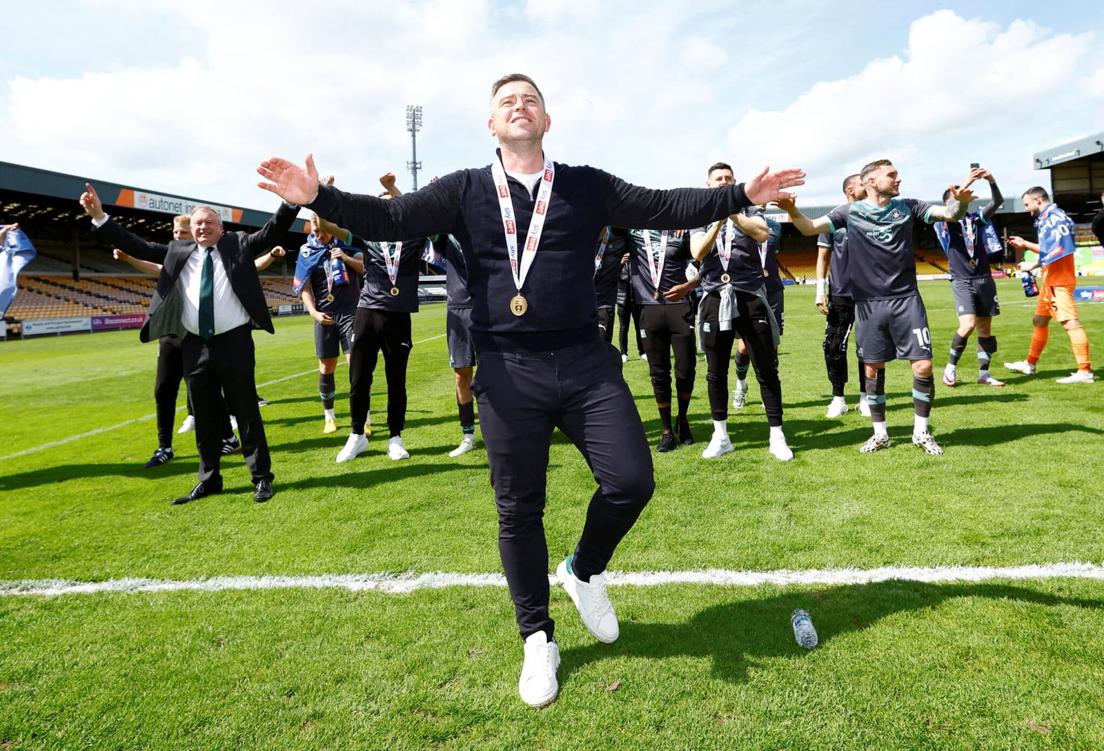 Bolton Wanderers: Schumacher throws down play-off gauntlet