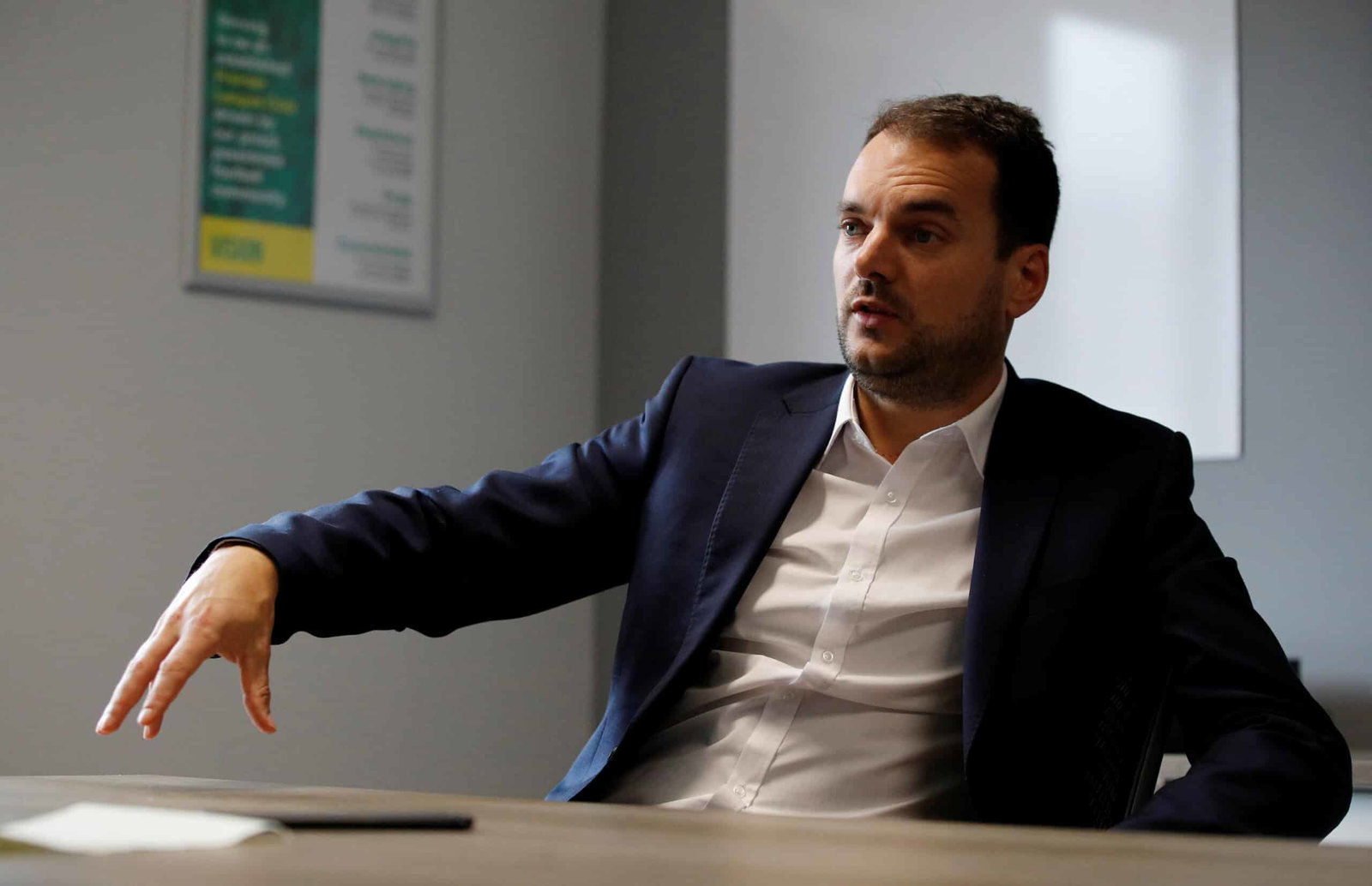 Report shares major update on Stuart Webber's reported move to Leeds ...