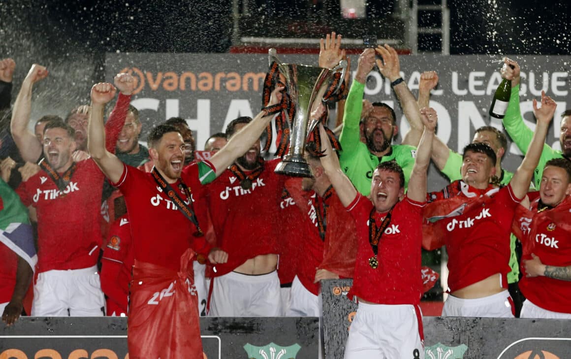 Forest Green Rovers sign Ben Tozer following Wrexham exit