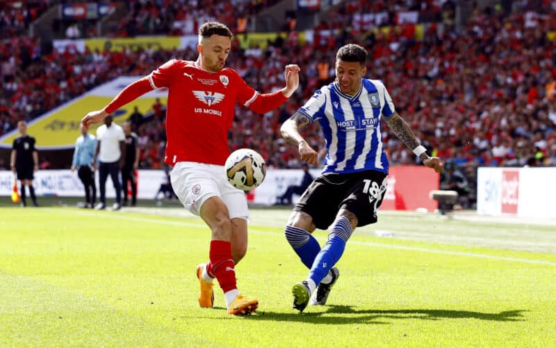 Sheffield Wednesday: Marvin Johnson joins Port Vale