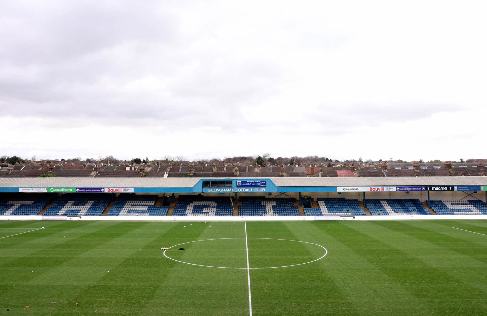 Gillingham FC: How Ainsworth equalled 20-game unbeaten record