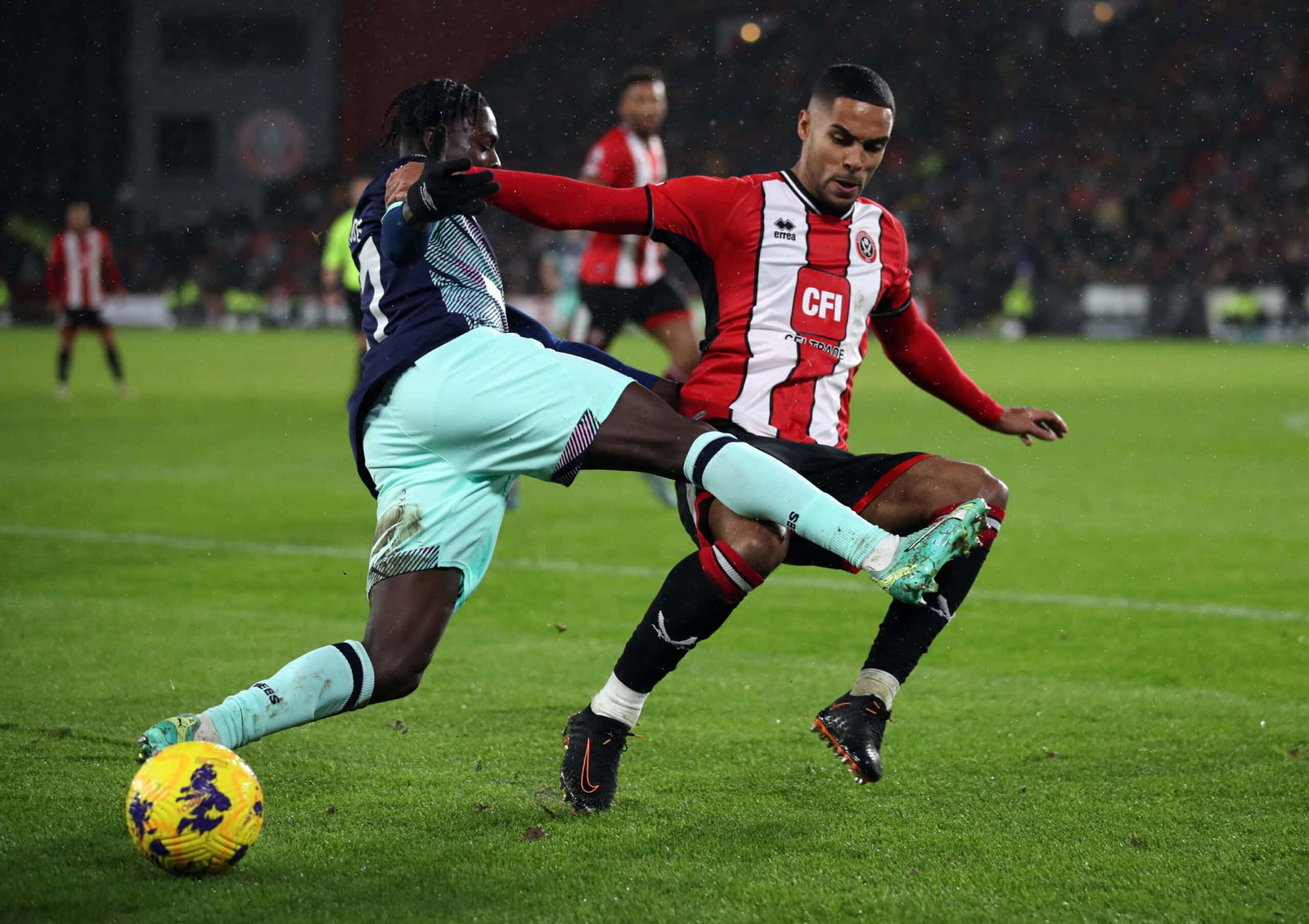 Middlesbrough held talks with Lowe, set to sign for Wednesday