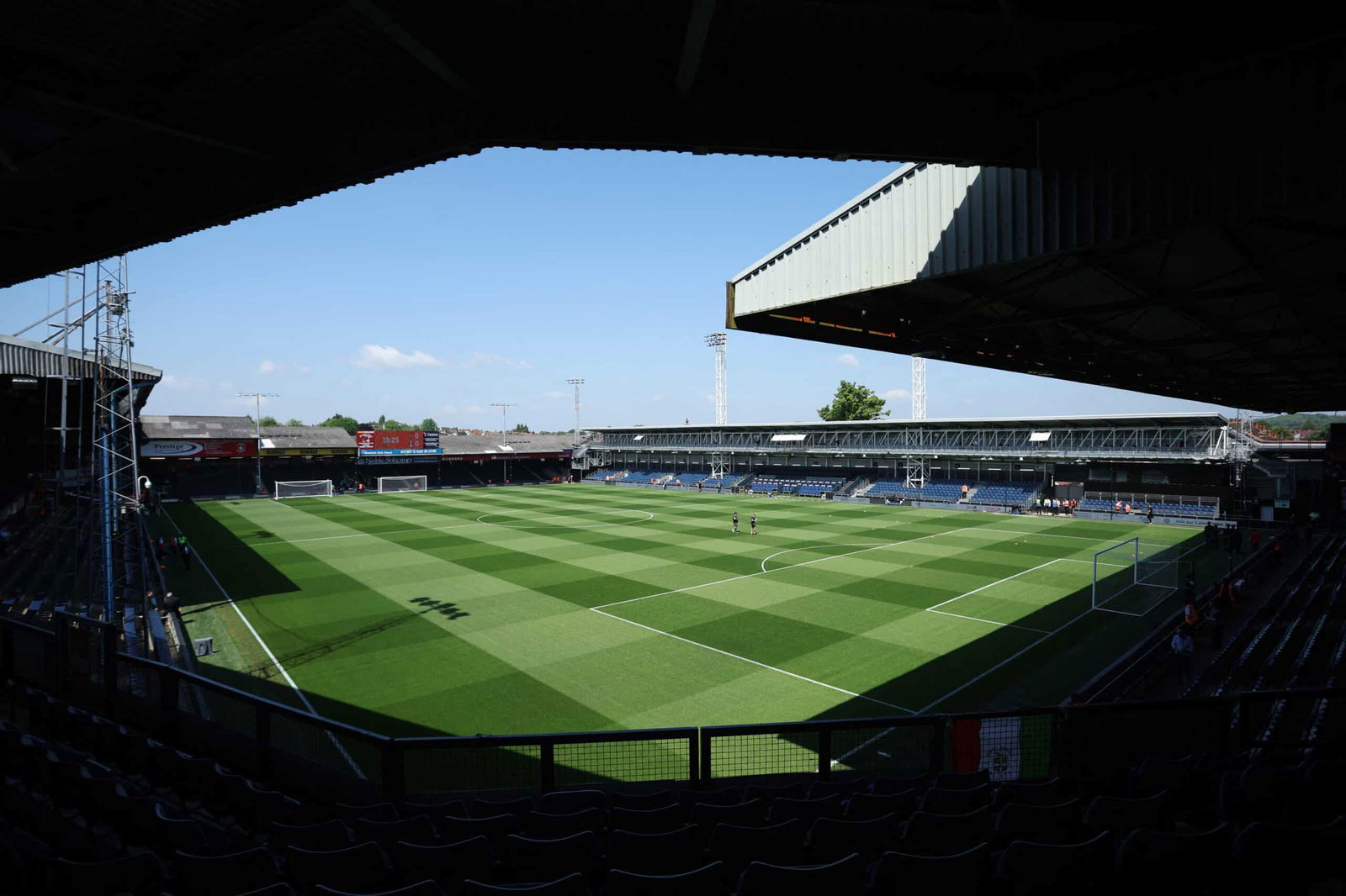 Luton Town: Thelo Aasgaard hailed by George Elek