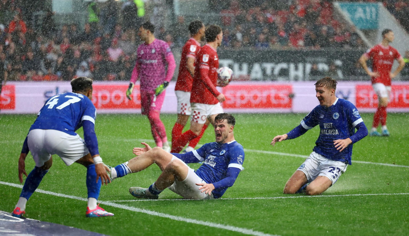 Leeds United face Premier League competition in Ollie Tanner race