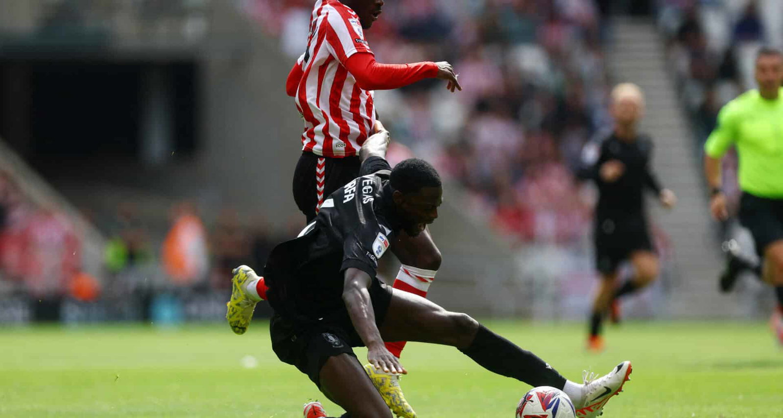 Sunderland: Mayenda earns U21 call-up along with Barcelona stars