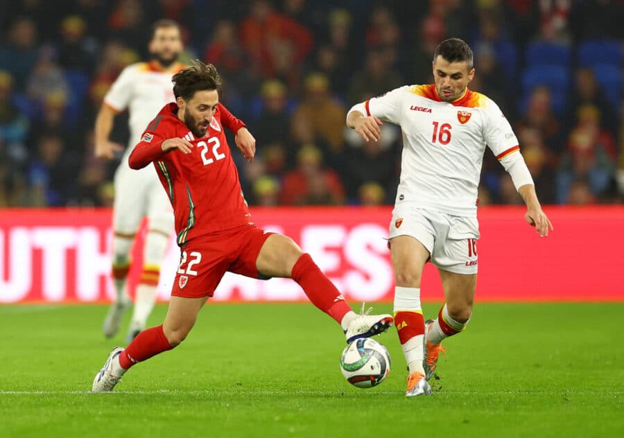 Bolton Wanderers: Josh Sheehan hailed by Steven Schumacher