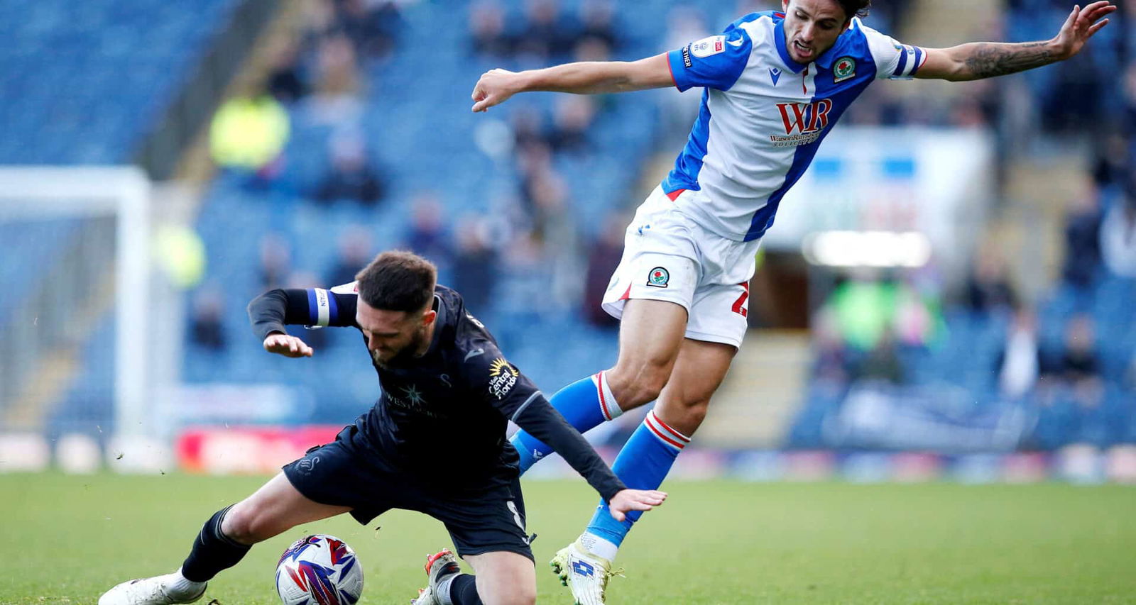 Derby County: Blackburn Rovers' Lewis Travis eyed