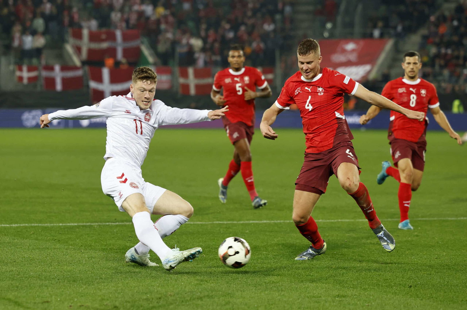 Leeds United: Target Nico Elvedi opens up on future transfer