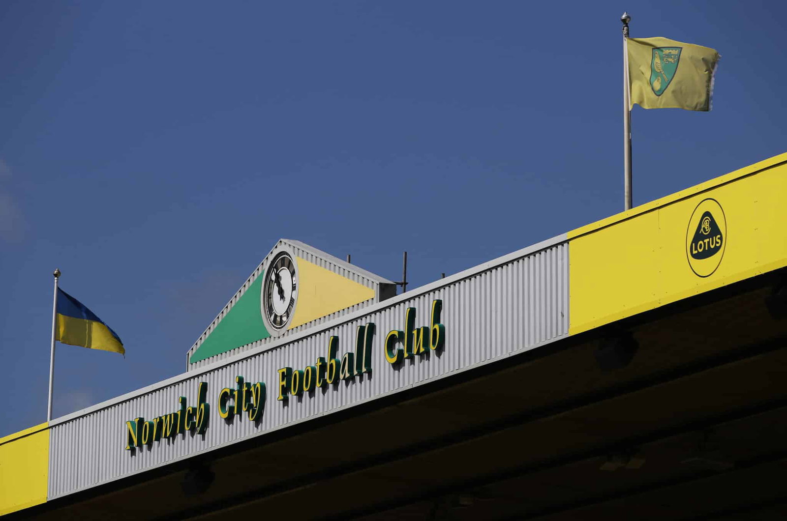 Norwich City: Pelle Mattsson hailed by Philippe Clement