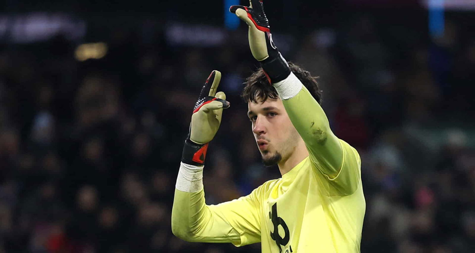 Burnley: Newcastle unlikely to revisit James Trafford bid this month