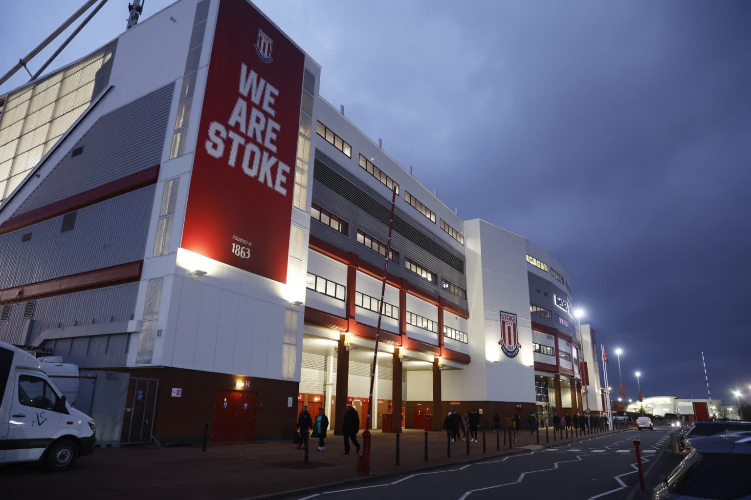 Stoke City: Mark Robins shares Bosun Lawal injury update