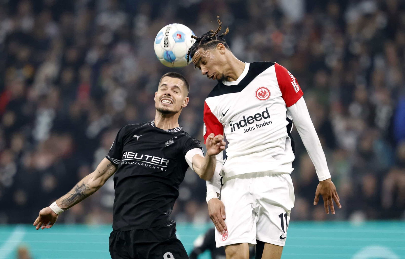 Leeds United make contact over Julian Weigl transfer swoop