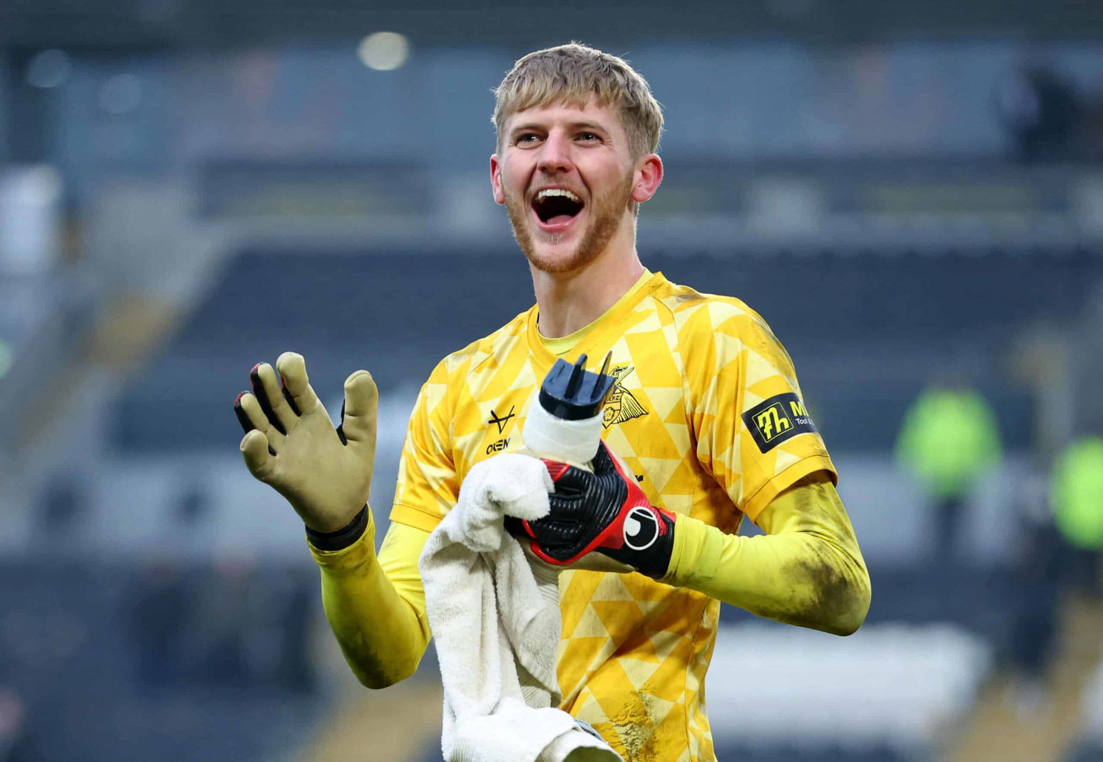 Bolton Wanderers keen on Chelsea goalkeeper Ted Sharman-Lowe