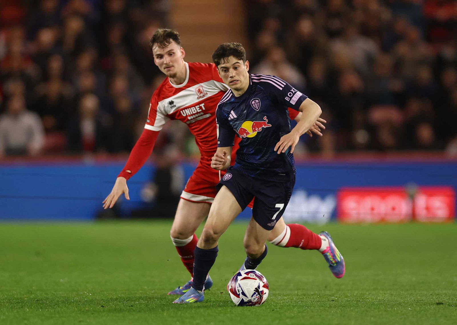 Middlesbrough: Feyenoord make Rav van den Berg approach