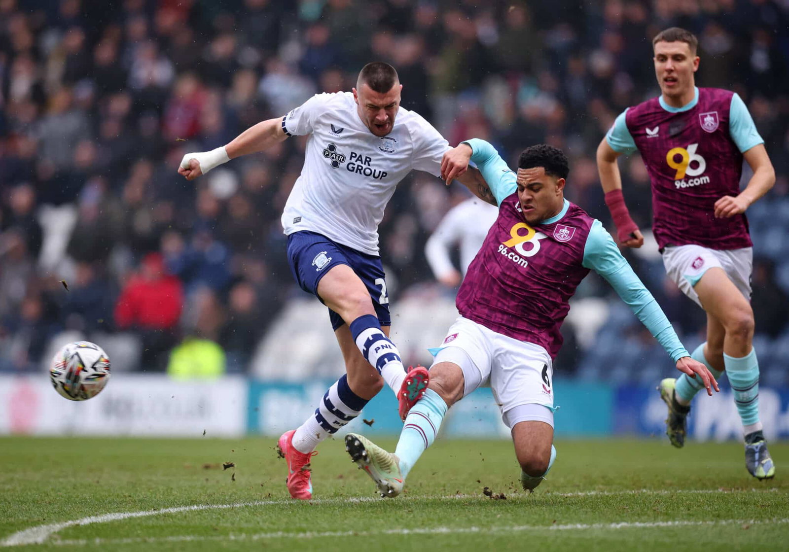 Preston North End join race for Everton ace Harrison Armstrong