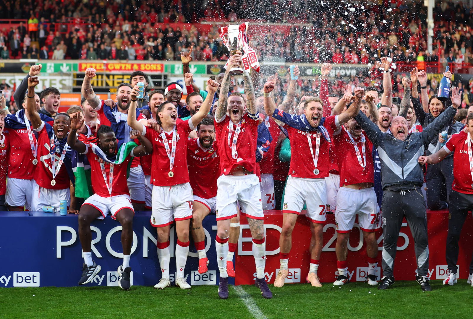 Wrexham vs Reading Carabao Cup prediction: The72