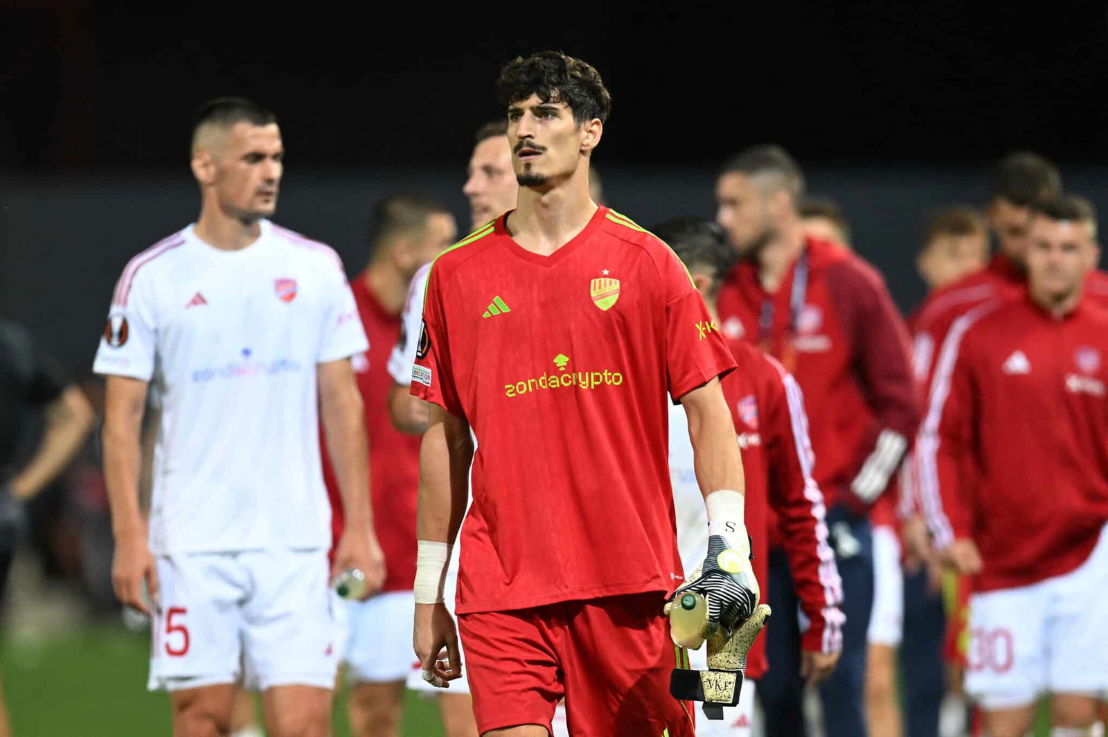 Norwich City target deal for Serbian midfielder Mirko Topic