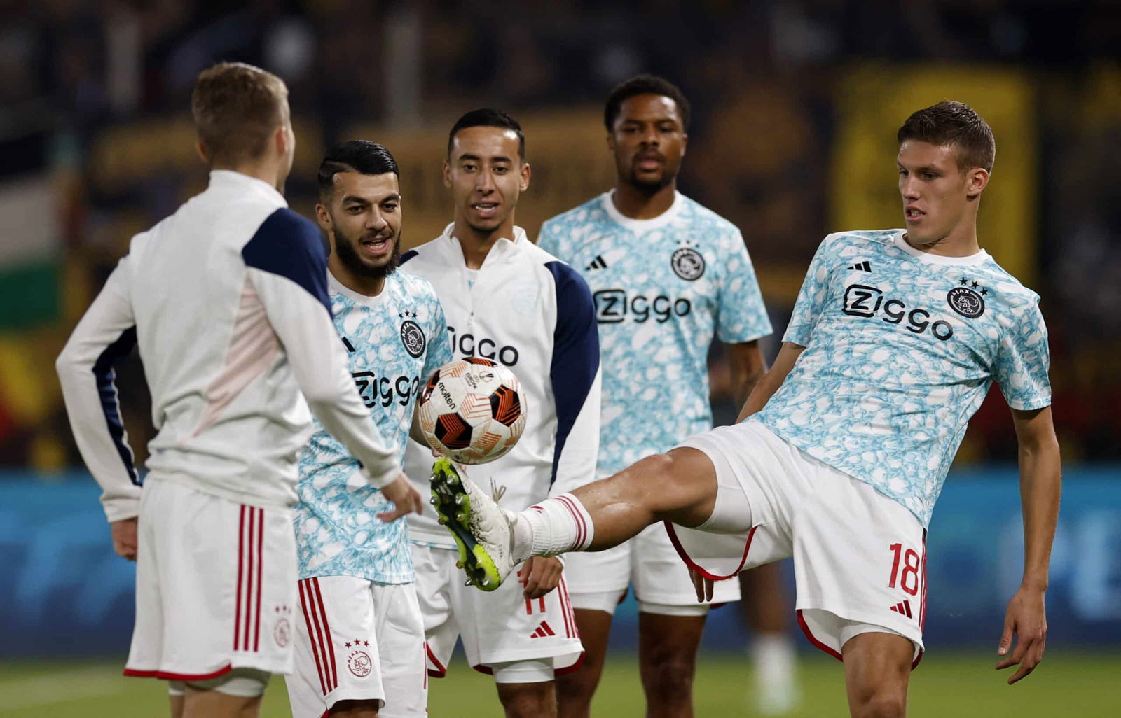 Norwich City beat Birmingham City, Boro to Jakov Medic deal