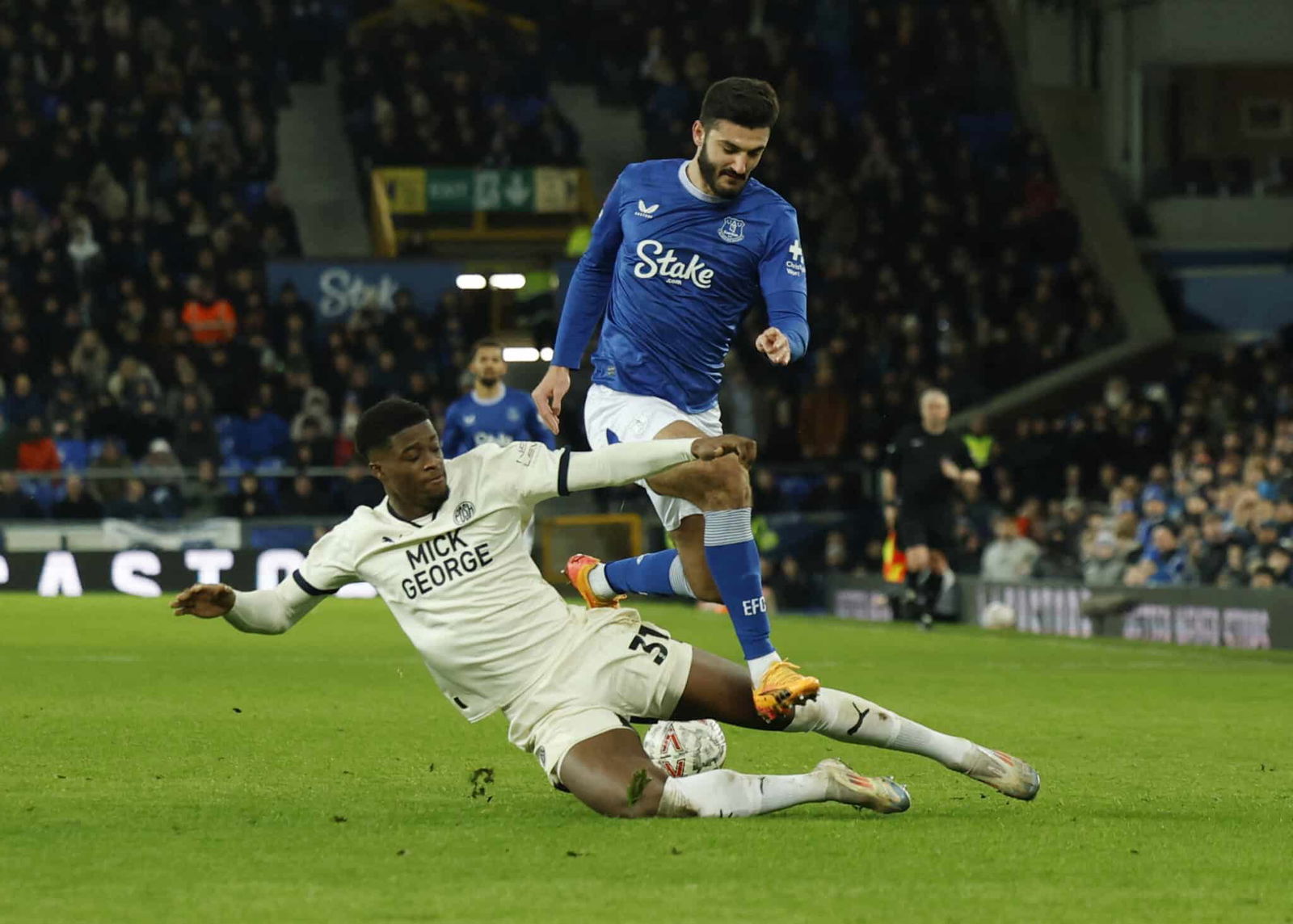 Luton Town: Thelo Aasgaard in Rangers FC transfer talks