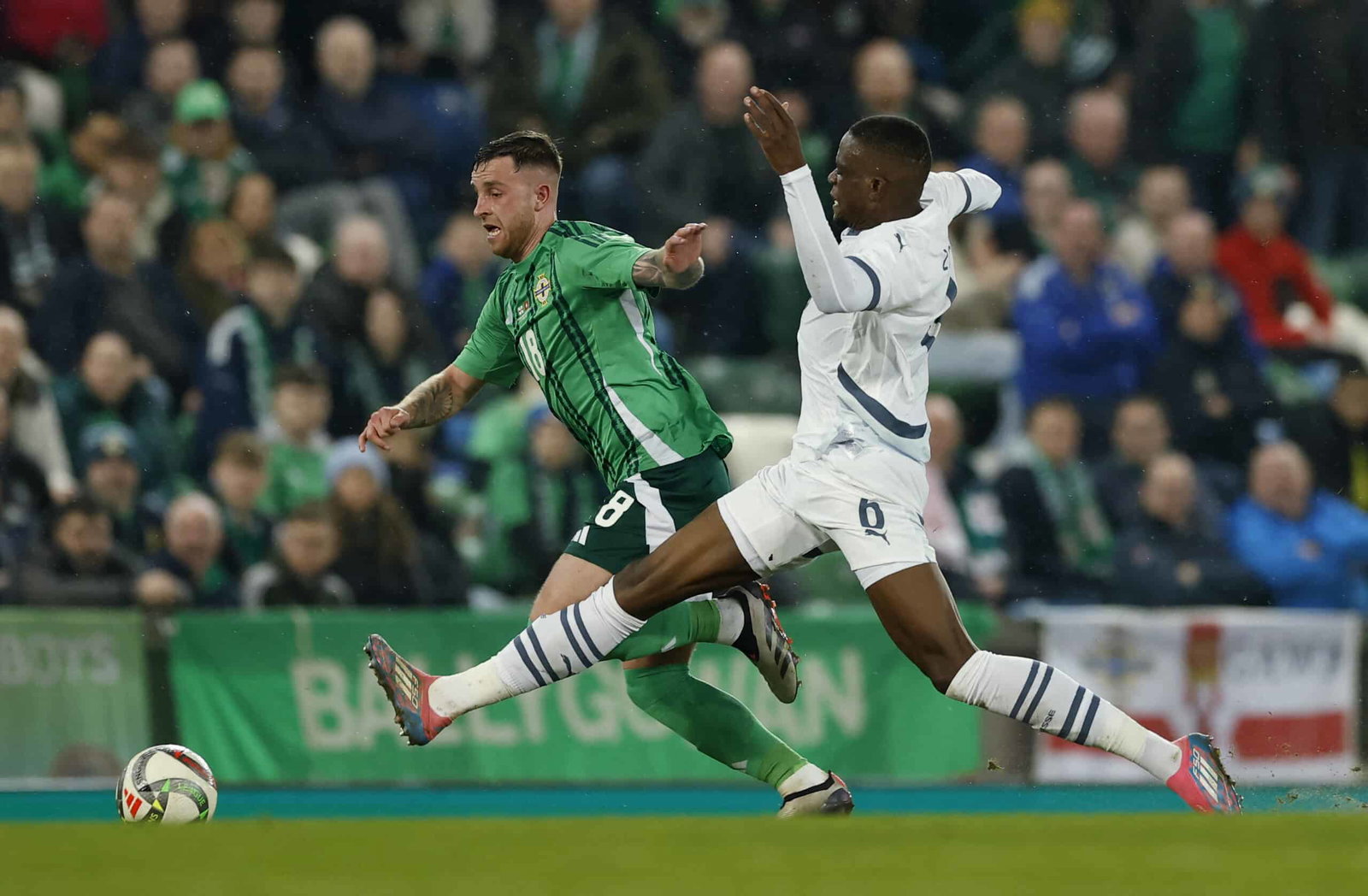 Blackpool eye move for Nottingham Forest striker Dale Taylor