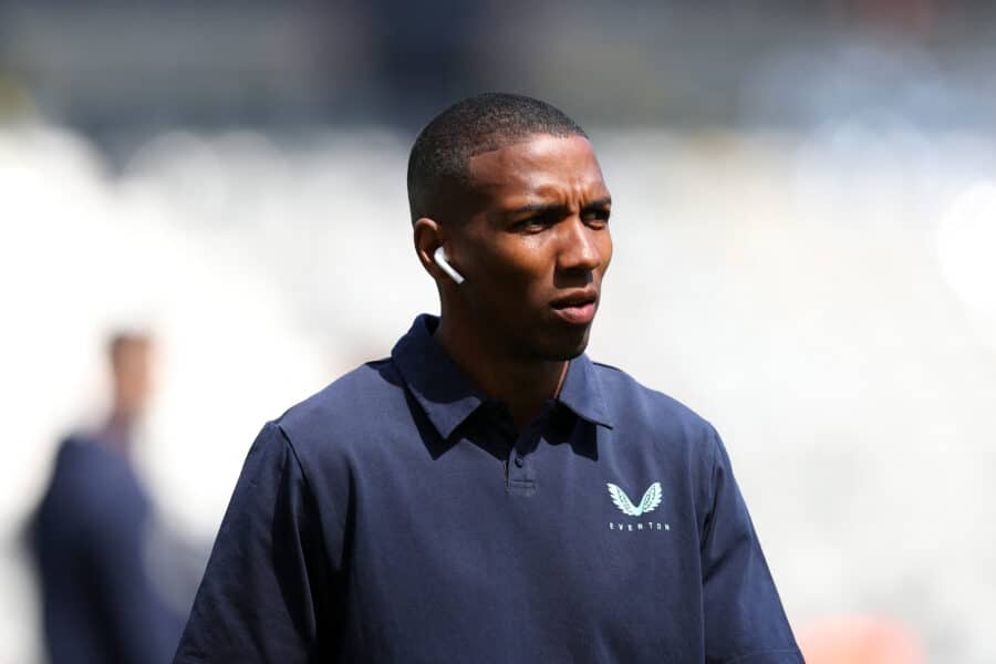 Ipswich Town: Ashley Young hailed by Leif Davis