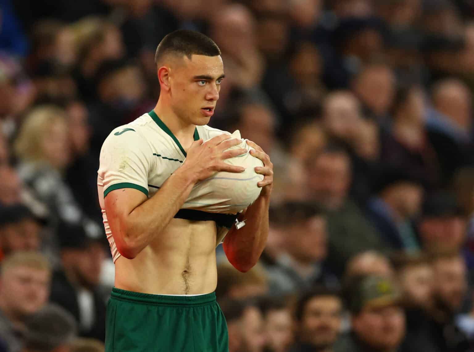 Blackburn Rovers: Lewis Miller hailed by Ali Maxwell