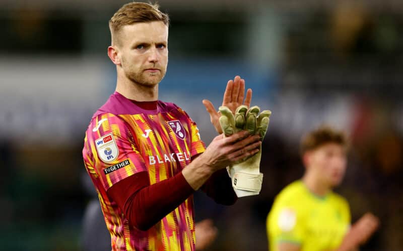 Southampton in talks to sign Norwich City 'keeper George Long