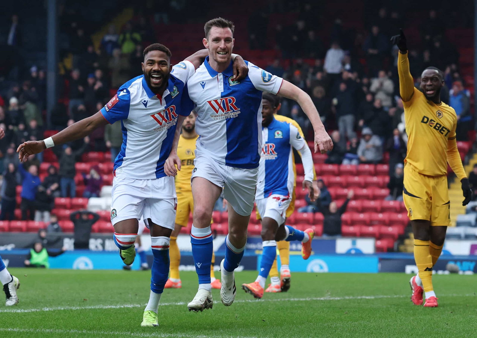 Wrexham plot last-gasp Blackburn Rovers raid, player out of ...