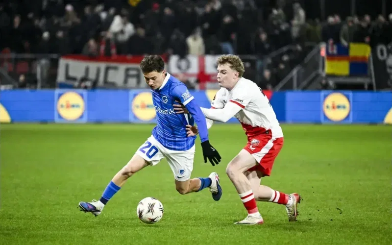 Derby County pursue Eredivisie left-back Derry Murkin