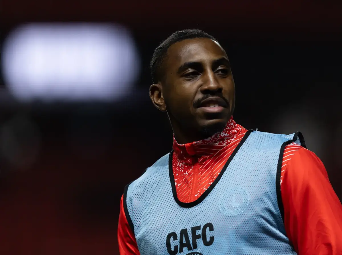 Charlton Athletic: Amari'i Bell hails Luke Chambers form