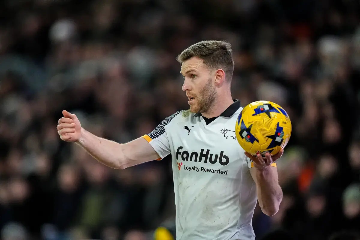 Derby County: Callum Elder injury brings swift Derry Murkin chance