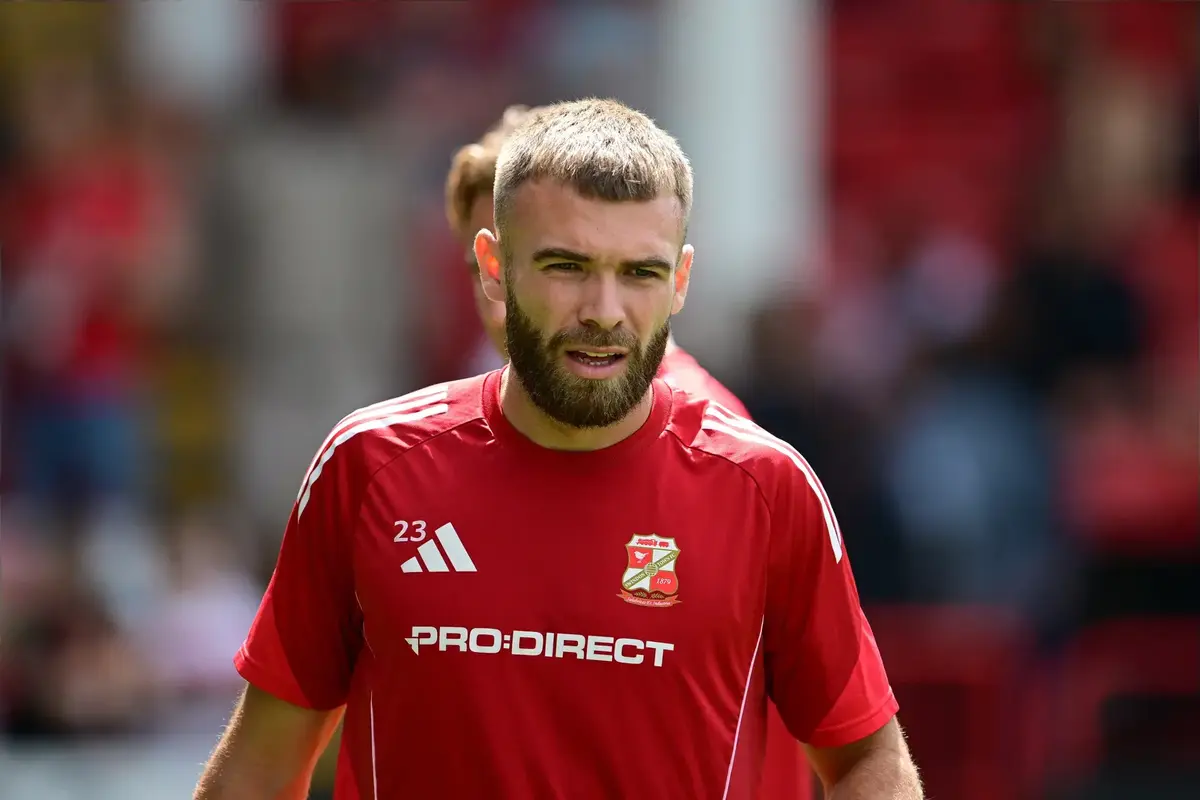 Swindon Town face late transfer interest in striker Aaron Drinan