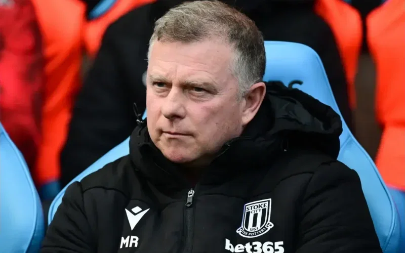 Stoke City: Mark Robins fumes at players after Preston defeat