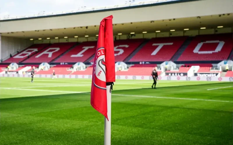 Bristol City, Norwich City keen on ex-Arsenal director James Ellis