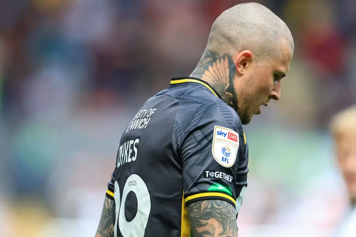 Leicester City: Burnley join race for Lyndon Dykes