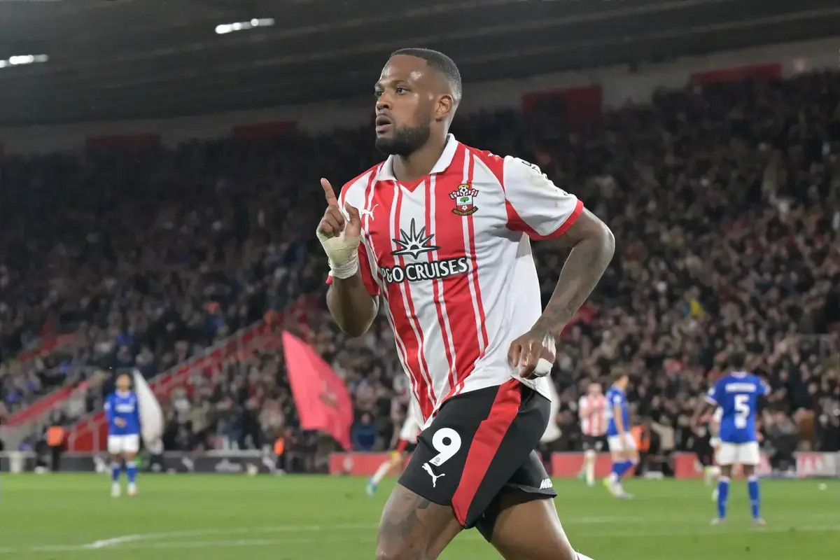 Southampton hold £3.4m Cyle Larin obligation amid loan success