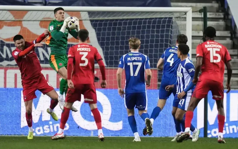 QPR face Bristol City competition in Sam Tickle pursuit