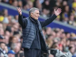 Sheffield United interested in Everton full-back Nathan Patterson