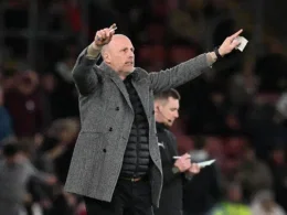 Bristol City identify Tommy Elphick as new managerial candidate