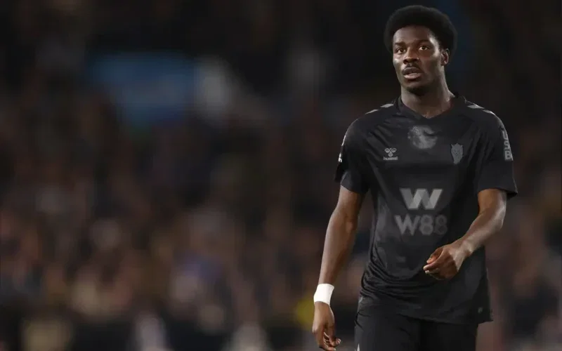 West Ham plot move for Sunderland's Eliezer Mayenda